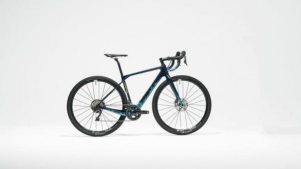 Dare Bikes GFX Gravel Frameset in Wild Blue | Bike Wheels